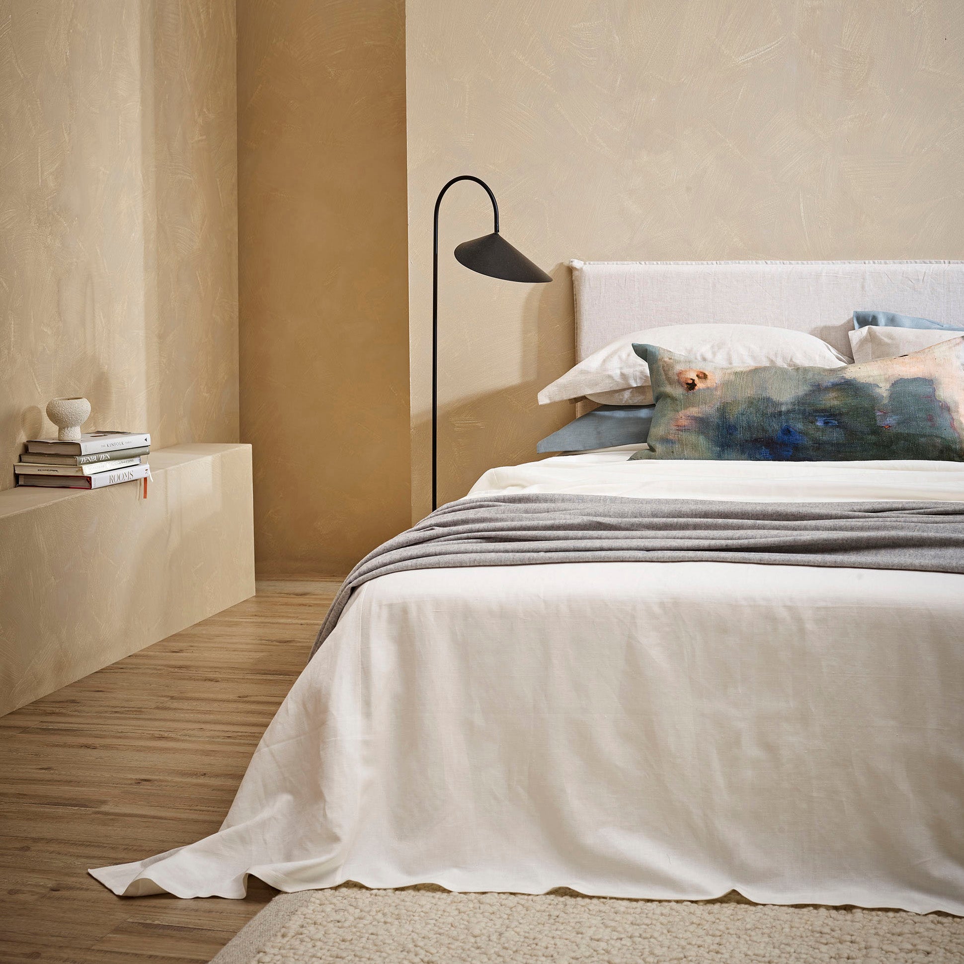 Thread Design Cove Bed Cover - Pearl