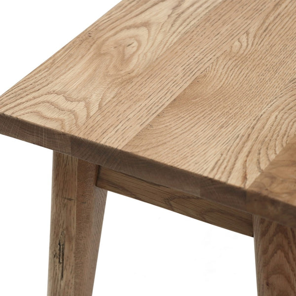 Vaasa Oak Bench – Thread Design
