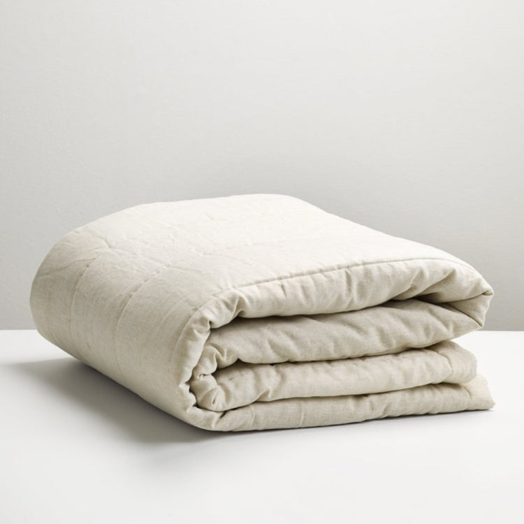 Natural Linen Quilt – Thread Design